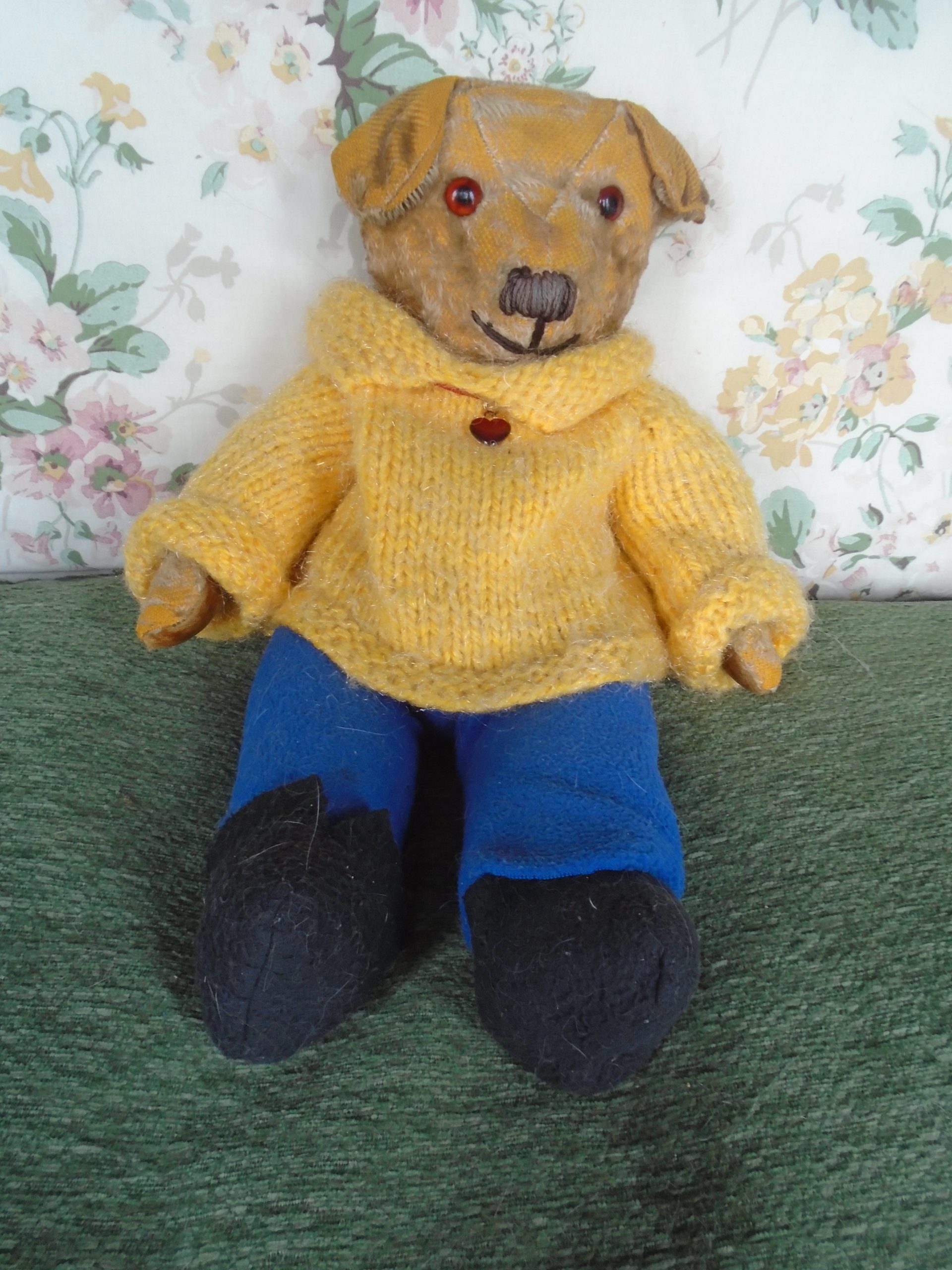 Thread Bear - Gillian Monks